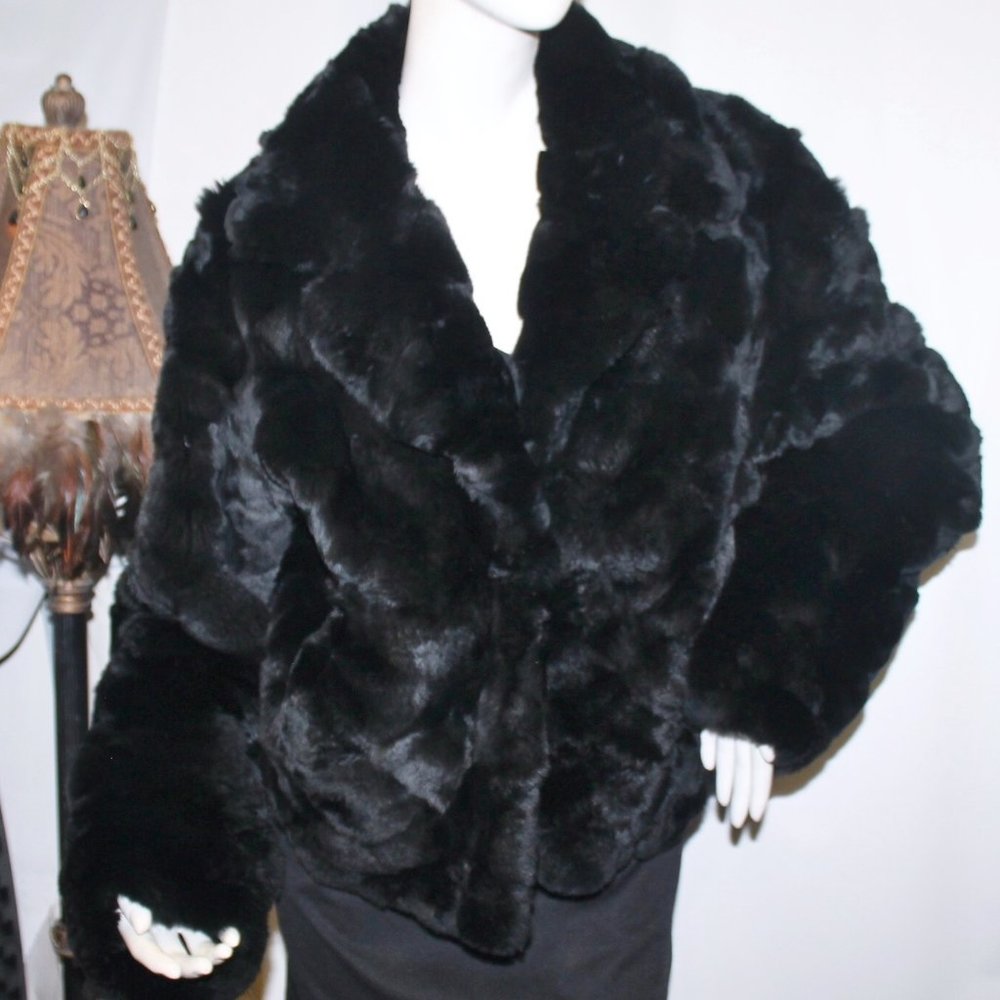 Mint Rosleen Gorgeous Black Rex Rabbit Fur Cropped Co… - Gem